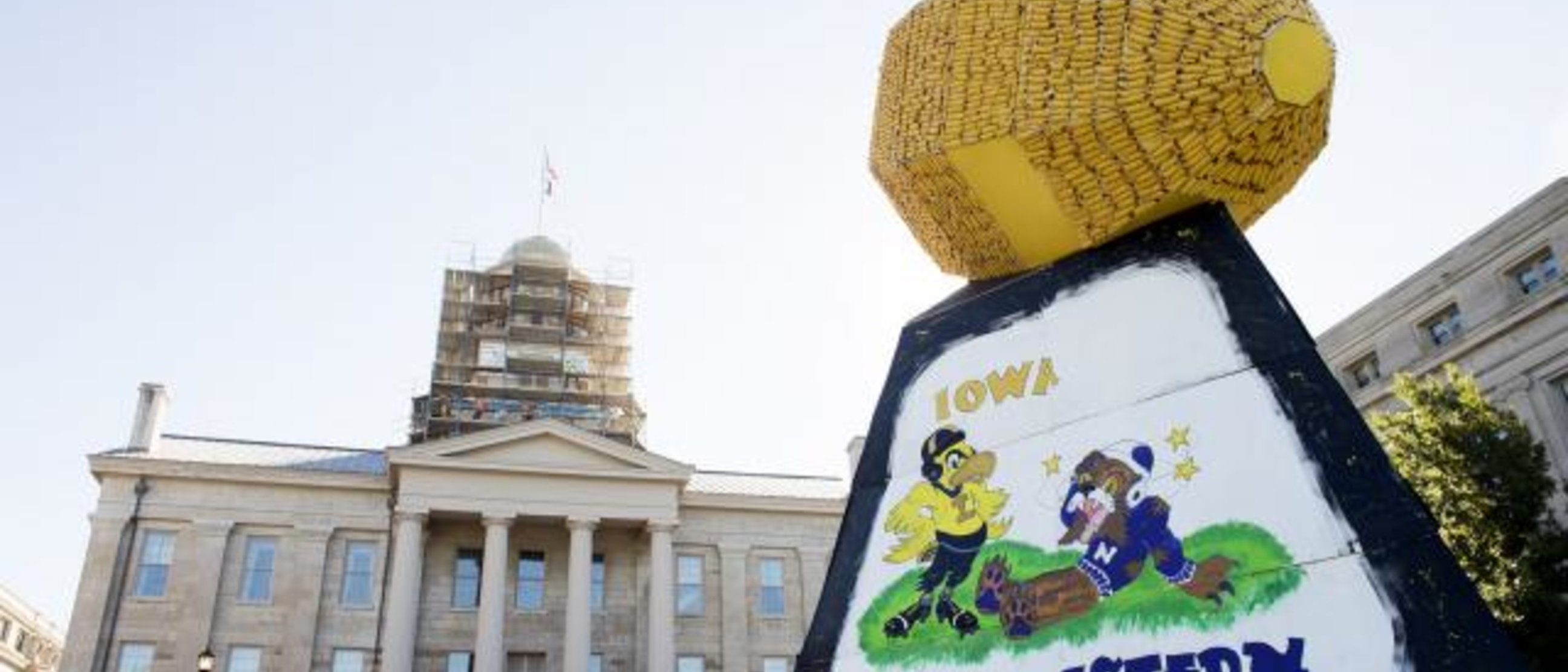 2016 ASCE Corn Monument Makes Debut | College of Engineering - The ...